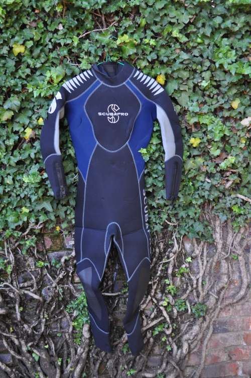 Wetsuits Scuba Pro Wetsuit Profile 5 Size Small 5mm was listed for 1 250.00 on 1 Sep at 19 00 by SomeKindOfBlu in Johannesburg ID 592330142